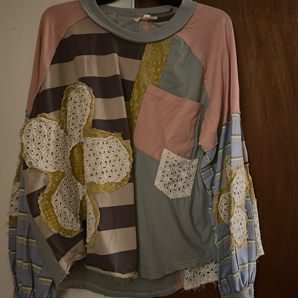 Oli & Hali | Tops | Oli Hali Mixed Fabric Flower Top | Poshmark